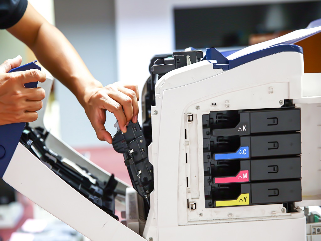 Awas Printer Bisa Berasap Lho! Kenali Penyebabnya - Innoprint